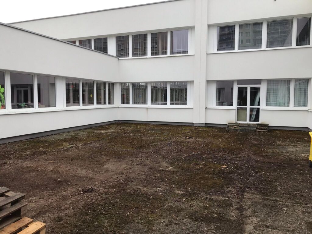 Zvelebení venkovních prostor Základní školy Profesora Švejcara – Drop In